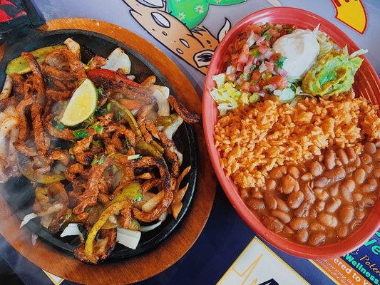 CHELLY’S CAFE - Updated March 2025 - 97 Photos & 205 Reviews - 214 W ...