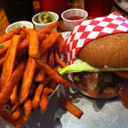 BURGER ME! - Updated January 2026 - 458 Photos & 711 Reviews - 6280 ...
