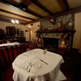 SYCAMORE INN - Updated December 2025 - 1101 Photos & 1220 Reviews ...