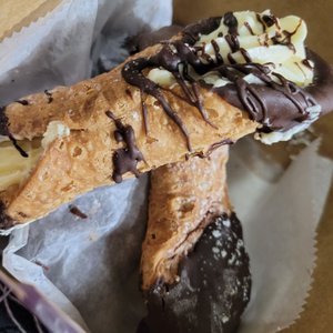 ISGRO PASTRIES - 491 Photos & 498 Reviews - 1009 Christian St ...
