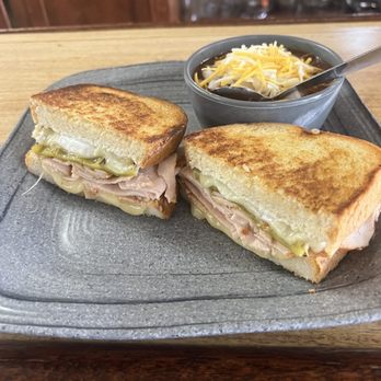 BALANCE ROCK EATERY & PUB - Updated August 2024 - 142 Photos & 185 ...