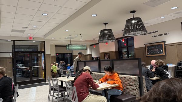 CHICK-FIL-A - Updated May 2026 - 18 Photos & 15 Reviews - 350 NE Circle ...
