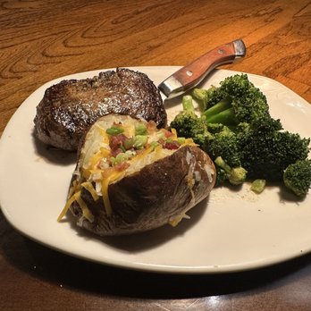 OUTBACK STEAKHOUSE - Updated September 2025 - 299 Photos & 329 Reviews ...