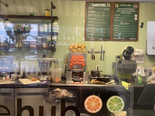 JUICE HUB - Updated October 2024 - 71 Photos & 39 Reviews - 1555 Main ...