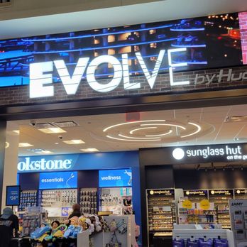 EVOLVE BY HUDSON - Updated December 2025 - 5700 S Cicero Ave, Chicago ...
