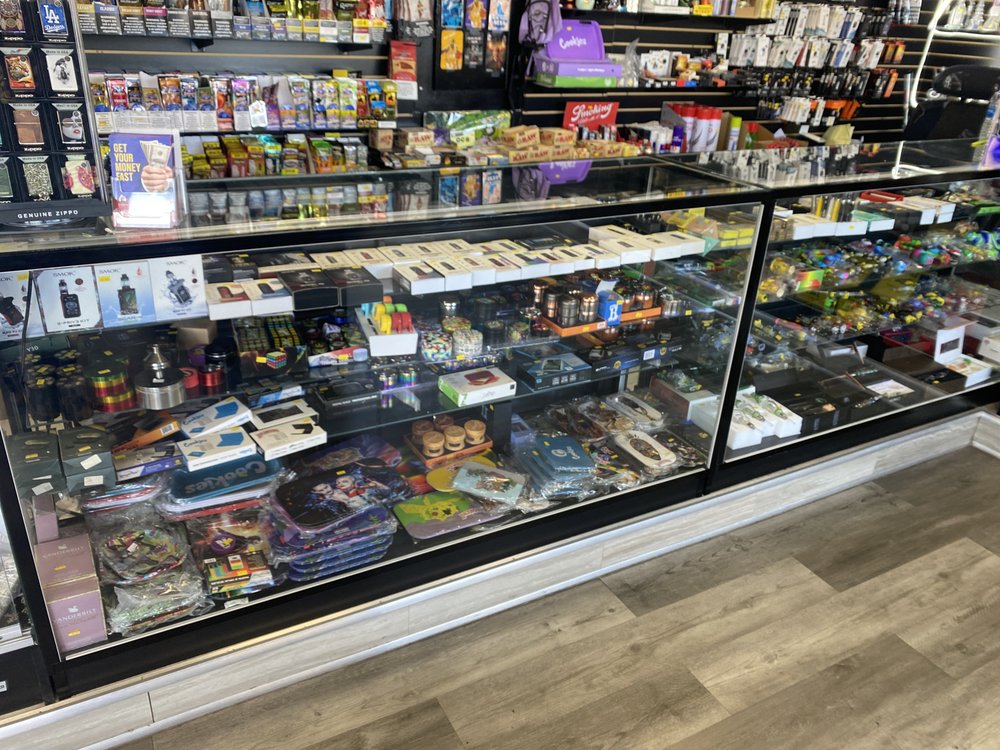 EPIC SMOKE SHOP - Updated January 2026 - 13 Photos - 1116 W Ave ...