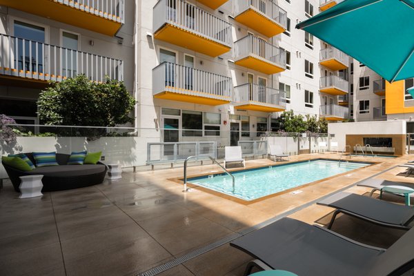 Onyx Apartments Los Angeles