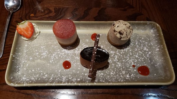 HAMPTONS - Updated January 2026 - 37 Photos & 30 Reviews - Henry Street ...