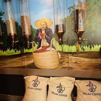 DELAH COFFEE - Updated November 2024 - 1008 Photos & 511 Reviews - 370 ...