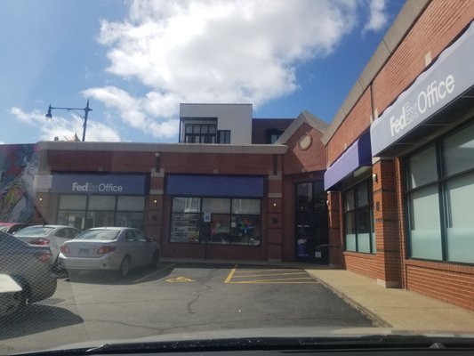 FEDEX OFFICE PRINT & SHIP CENTER - Updated December 2025 - 34 Photos ...