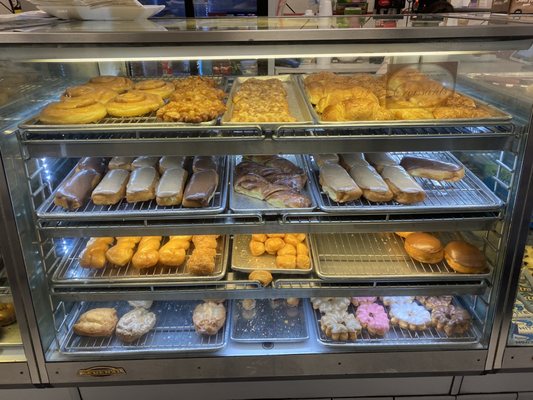 DONUT WORLD - Updated December 2025 - 85 Photos & 69 Reviews - 27672 ...