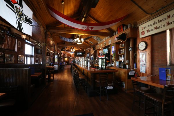 HESSEN HAUS - Updated April 2025 - 421 Photos & 405 Reviews - 101 4th ...