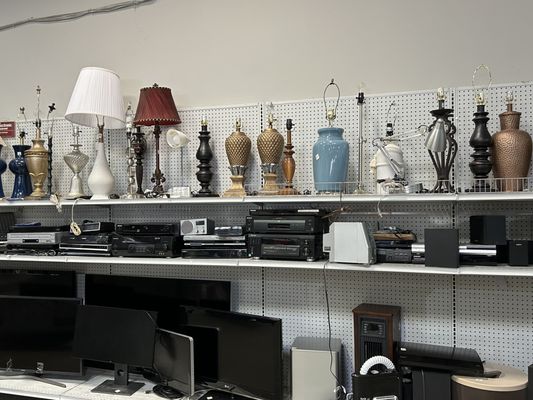 GOODWILL STORE & DONATION CENTER - Updated November 2025 - 135 Photos ...