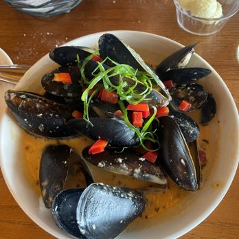 RAY’S CAFÉ - Updated May 2024 - 737 Photos & 576 Reviews - 6049 Seaview ...