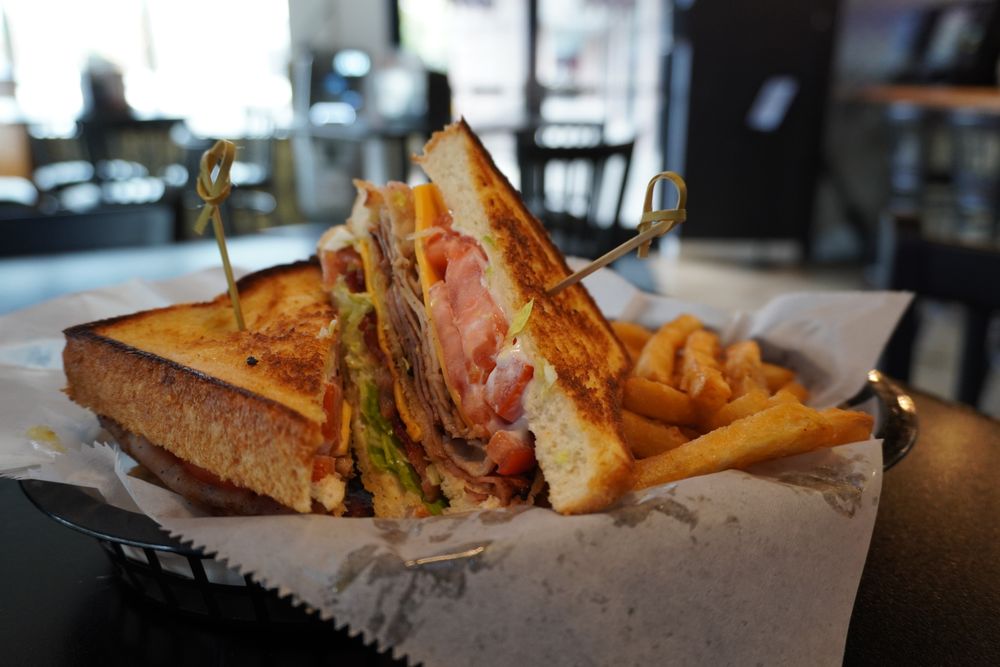 OVERTIME TAVERN - Updated January 2026 - 58 Photos - 1011 Charles Blvd ...