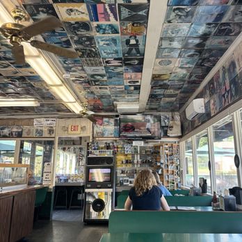 HAPPY BURGER DINER - Updated December 2025 - 644 Photos & 756 Reviews ...