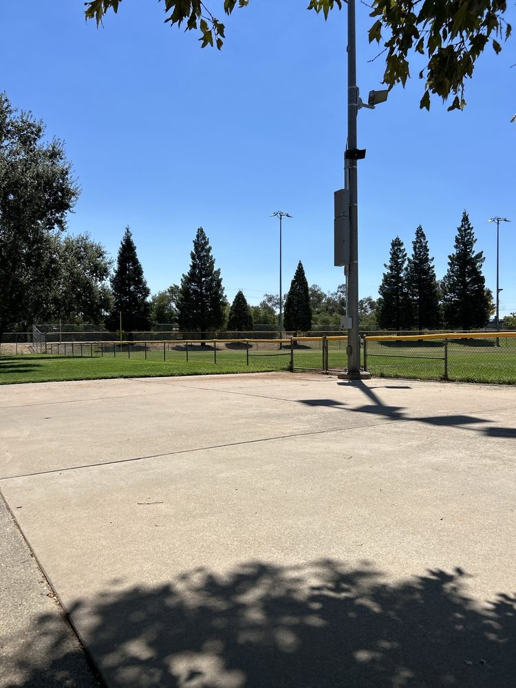 SACRAMENTO SOFTBALL COMPLEX - Updated October 2025 - 18 Photos & 21 ...