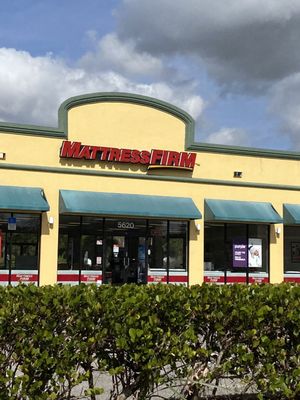 PEPPERTREE PLAZA - Updated December 2025 - 13 Photos - 5438 W Sample Rd ...