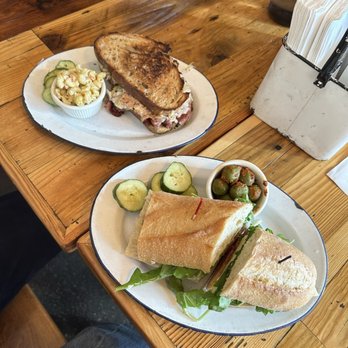 LEVEN DELI - Updated October 2024 - 1038 Photos & 653 Reviews - 123 W ...