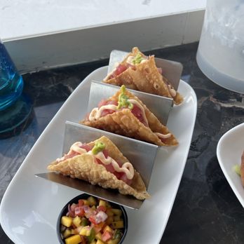 ELECTRIC MOON SKYTOP LOUNGE + MOON DECK - 289 Photos & 154 Reviews ...