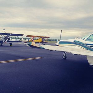 MANASSAS REGIONAL AIRPORT - 14 Photos - 10600 Harry J Parrish Blvd ...