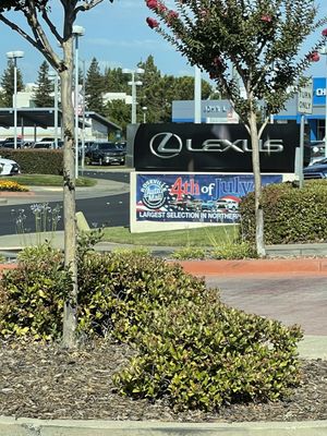 LEXUS OF ROSEVILLE - Updated July 2024 - 112 Photos & 447 Reviews - 300 ...