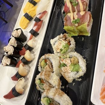 SHOW SUSHI - Updated May 2024 - 3939 Photos & 2586 Reviews - 957 W ...