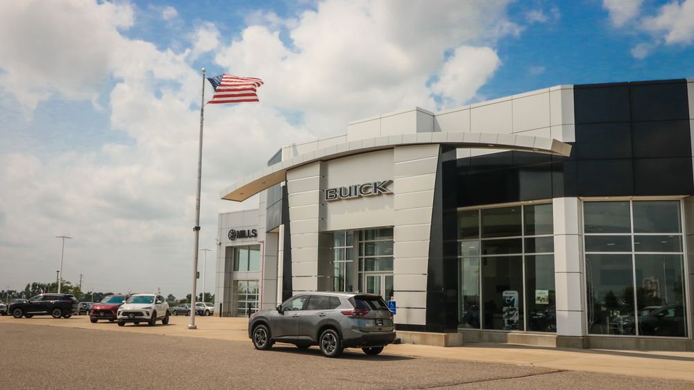 MILLS AUTO CENTER - Updated December 2025 - 11 Photos - 3700 Hwy 71 S ...