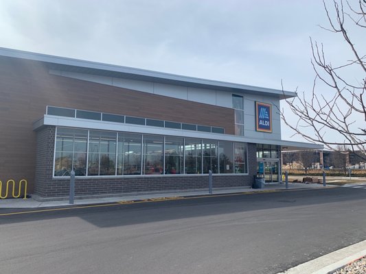 ALDI - Updated November 2024 - 25 Photos - 50700 Waterside Dr ...
