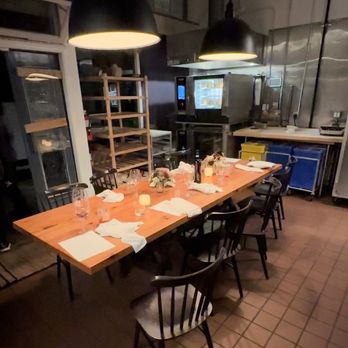 OCTAVIA - Updated October 2024 - 2165 Photos & 710 Reviews - 1701 ...