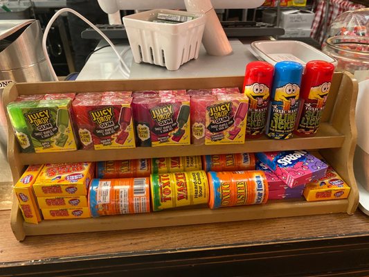 LICKITY SPLIT FROZEN CUSTARD & SWEETS - Updated November 2024 - 172 ...