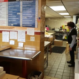 REGATTA DELI - Updated January 2026 - 39 Photos & 160 Reviews - 28 Lake ...