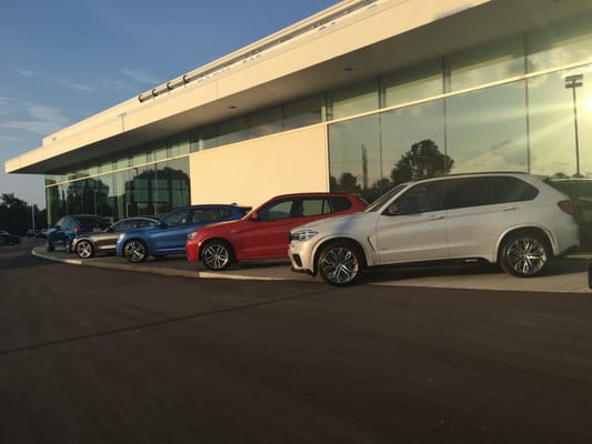 BMW OF KANSAS CITY SOUTH - Updated November 2025 - 25 Photos & 58 ...