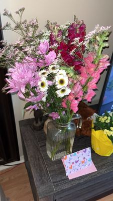 TALIA FLOWERS - Updated September 2025 - 21 Photos - 2401 Bank Street ...