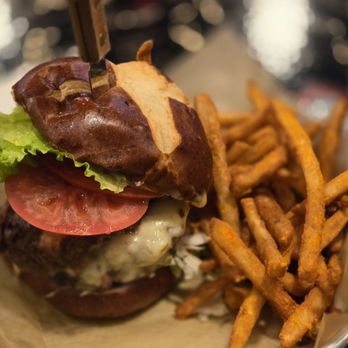 STELLA’S LOUNGE - Updated August 2024 - 544 Photos & 899 Reviews - 53 ...