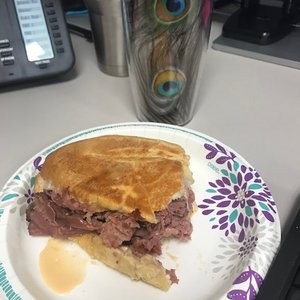 Manzo’s Italian Deli - Takeout & Delivery - 36 Photos & 63 Reviews ...