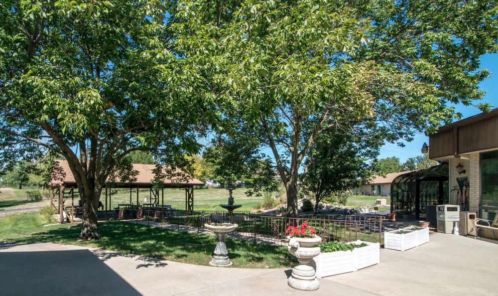 SUMMITVIEW TERRACE - 13 Photos - 12101 E Bannister Rd, Kansas City, MO ...