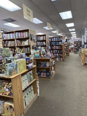 HALF PRICE BOOKS - Updated October 2025 - 37 Photos & 38 Reviews - 2211 ...