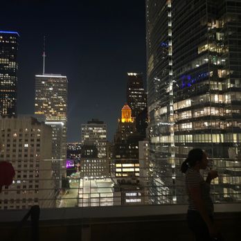 Z ON 23 ROOFTOP - Updated May 2024 - 204 Photos & 240 Reviews - 1121 ...