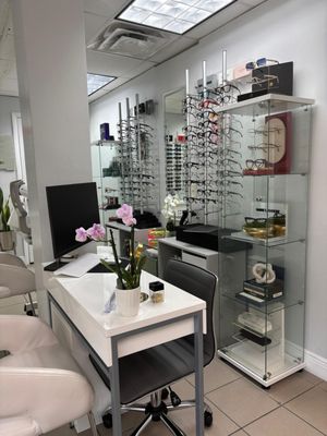 BEST VISION EYE CARE CENTER - Updated October 2025 - 21 Photos - 13980 ...