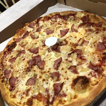 BLUE LINE PIZZA - Updated August 2024 - 1015 Photos & 1154 Reviews ...