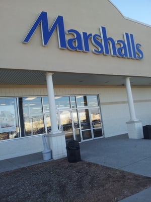 MARSHALLS - Updated January 2025 - 3557 S 27th St, Milwaukee, Wisconsin ...