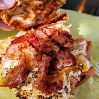 EAT CRISPY BURGER - Updated December 2024 - 123 Photos & 40 Reviews ...