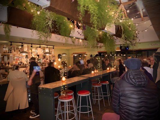 BAR SUZANNE - Updated October 2025 - 112 Photos & 51 Reviews - 20 ...