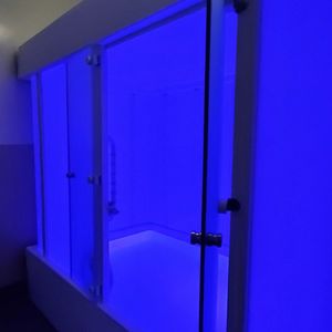 SAHA FLOAT SPA - 84 Photos & 95 Reviews - 1432 Q St, Sacramento ...