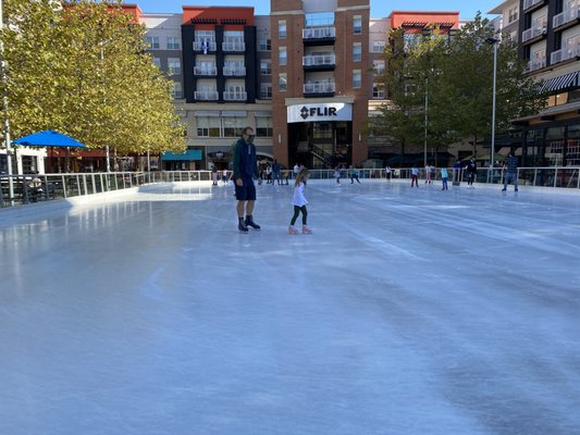 PENTAGON ROW OUTDOOR ICE SKATING PLAZA - Updated January 2025 - 90 ...