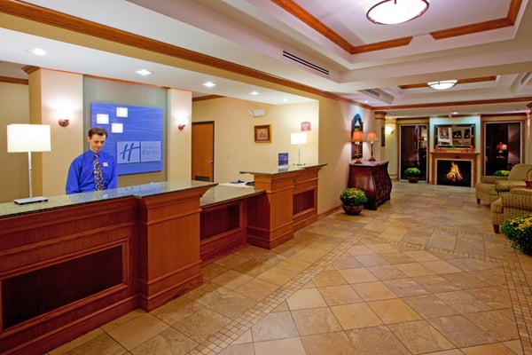HOLIDAY INN EXPRESS & SUITES PARKERSBURG - MINERAL WELLS - Updated ...