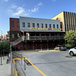 BUZZARD BILLY’S - Updated June 2025 - 362 Photos & 390 Reviews - 615 ...