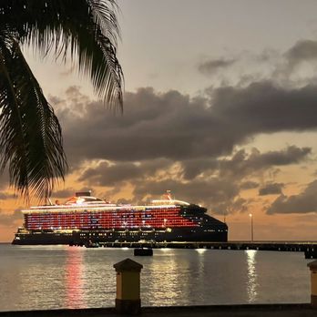 FLYERS BAR AND GRILL - Updated December 2025 - 56 Photos & 62 Reviews ...