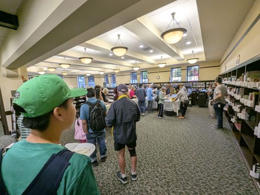 BURLINGAME PUBLIC LIBRARY - Updated December 2025 - 150 Photos & 141 ...